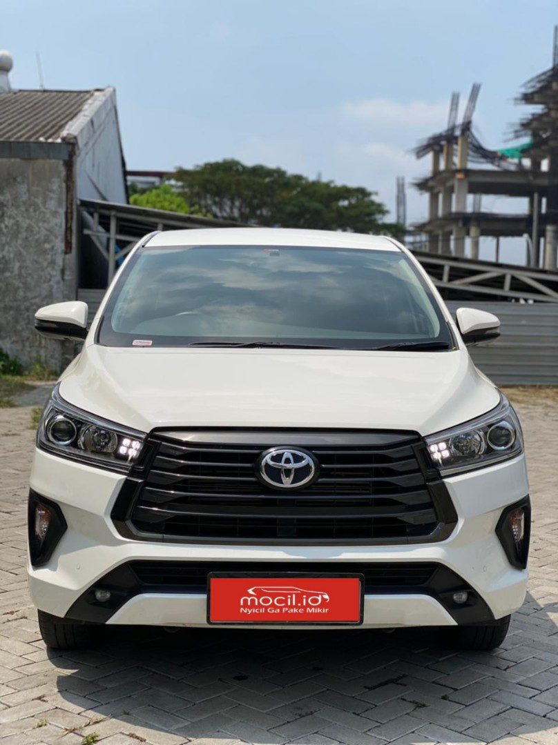 Mobil TOYOTA INNOVA 2.4L V DIESEL AT 2021 - Mocil.id