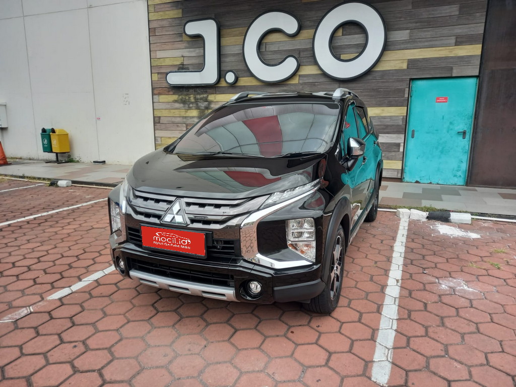 Mobil MITSUBISHI XPANDER CROSS 1.5L AT 2021 - Mocil.id