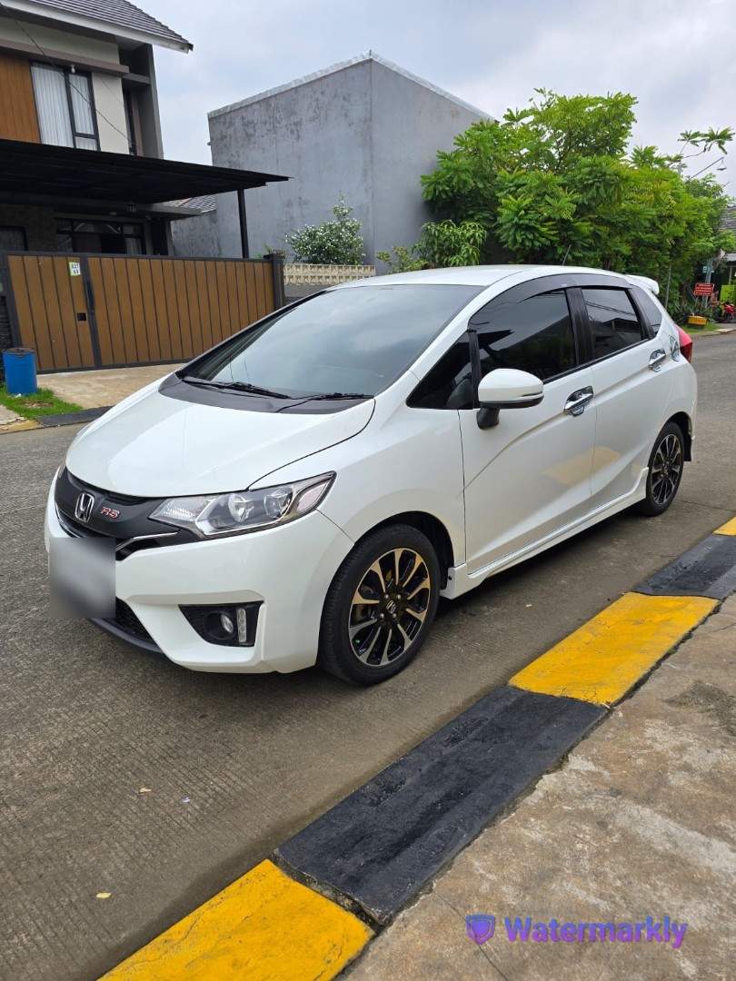 Mobil HONDA JAZZ 1.5L RS AT 2016 - Mocil.id