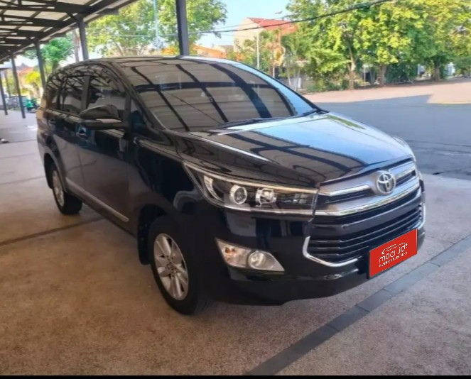 Mobil TOYOTA INNOVA 2.4L V DIESEL AT 2020 - Mocil.id